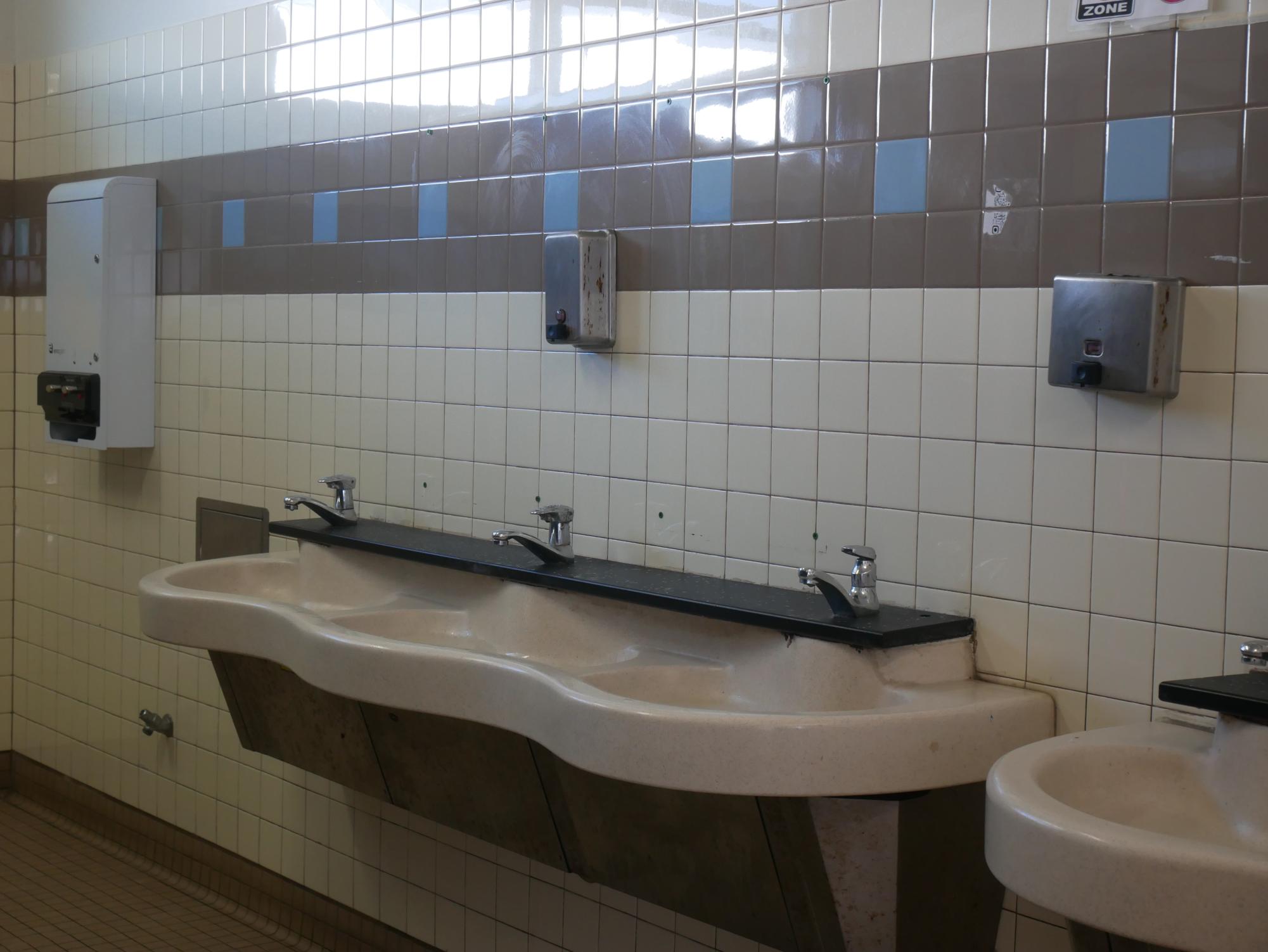 Mirrors in the girls 300s bathroom removed – the Crusader